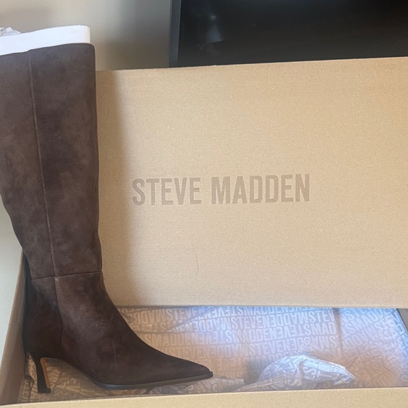 Steve Madden | Shoes | Steve Madden Dark Brown Heeled Boots | Poshmark